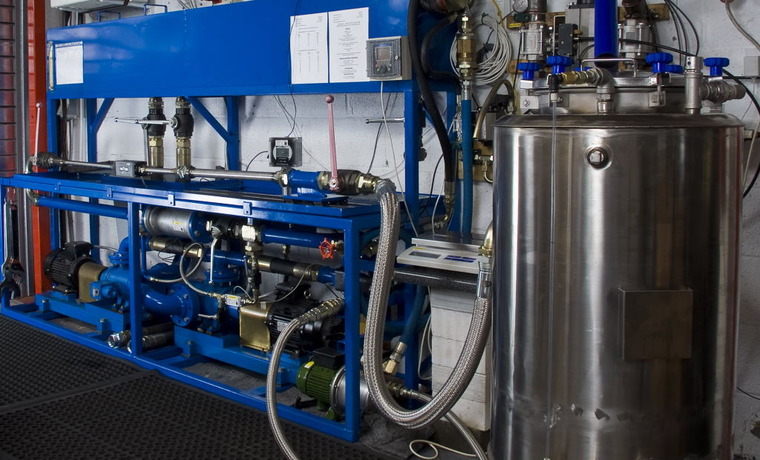 Oil Flow Calibration with UKAS Hydrocarbon flow meter